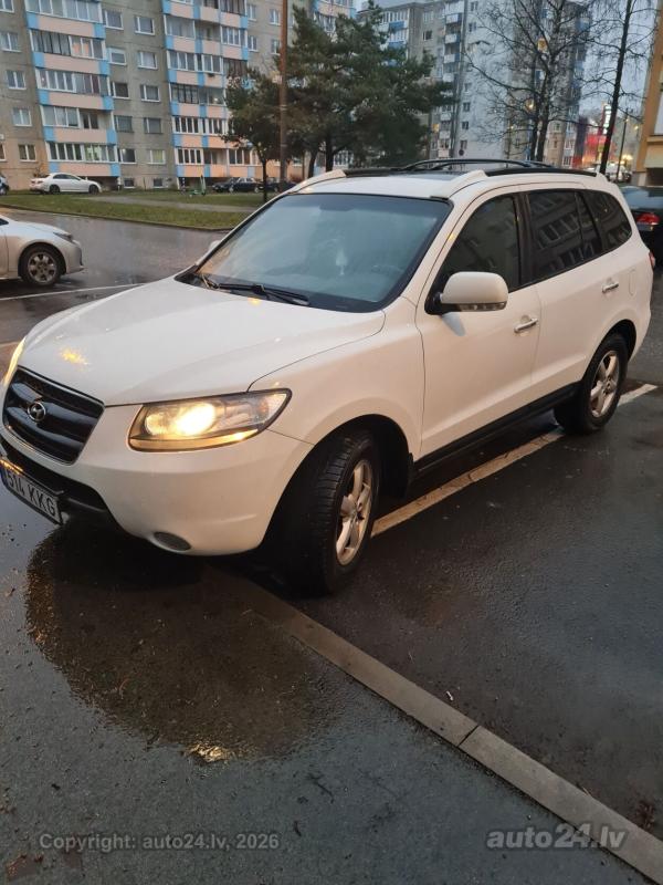 White Hyundai Santa Fe 2020 in Tallinn, with an engine capacity of 2.00 L and mileage of 0 thousand km for 4800 €, photo 4 on AUTOMOTO.COM.LV