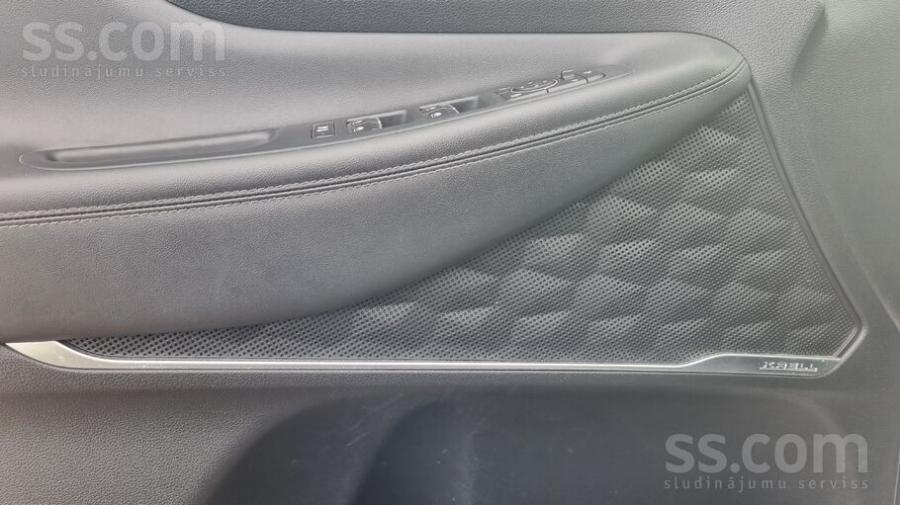 Balts Hyundai Santa Fe 2020 Rīga, ar dzinēja tilpumu 2.20 L un nobraukumu 124 tūkst. km par 23900 €, foto 18 vietnē AUTOMOTO.COM.LV