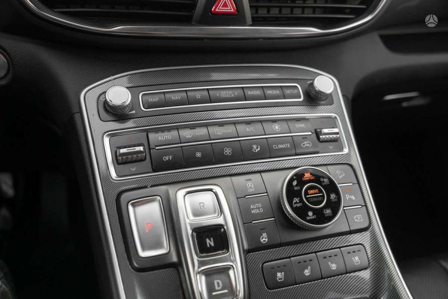 Balts Hyundai Santa Fe 2020 Viļņa, ar dzinēja tilpumu 2.20 L un nobraukumu 237 tūkst. km par 20900 €, foto 26 vietnē AUTOMOTO.COM.LV