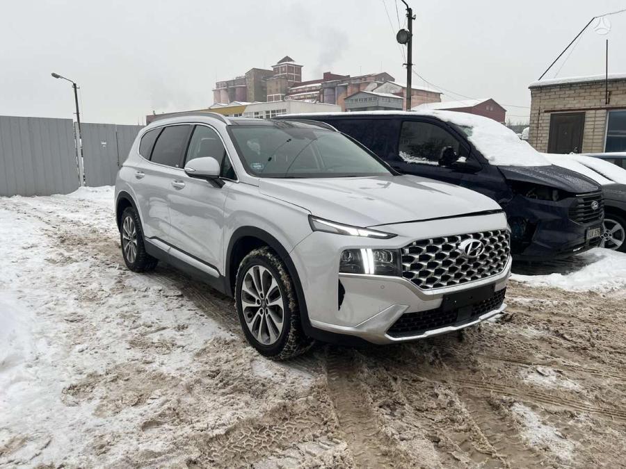 Balts Hyundai Santa Fe 2021 Kauņa, ar dzinēja tilpumu 1.60 L un nobraukumu 29 tūkst. km par 14900 €, foto 1 vietnē AUTOMOTO.COM.LV