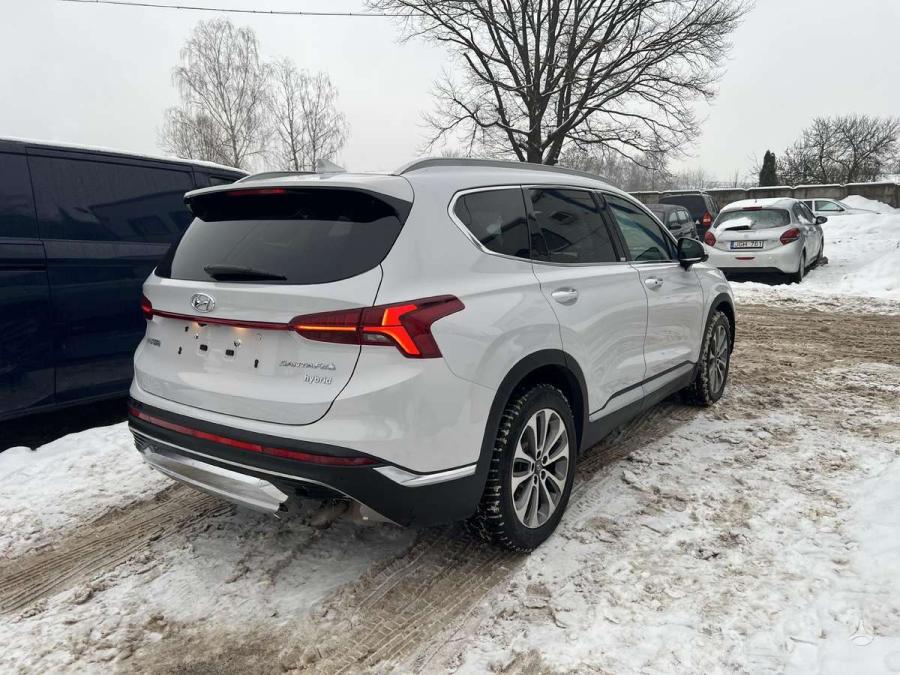 Balts Hyundai Santa Fe 2021 Kauņa, ar dzinēja tilpumu 1.60 L un nobraukumu 29 tūkst. km par 14900 €, foto 3 vietnē AUTOMOTO.COM.LV