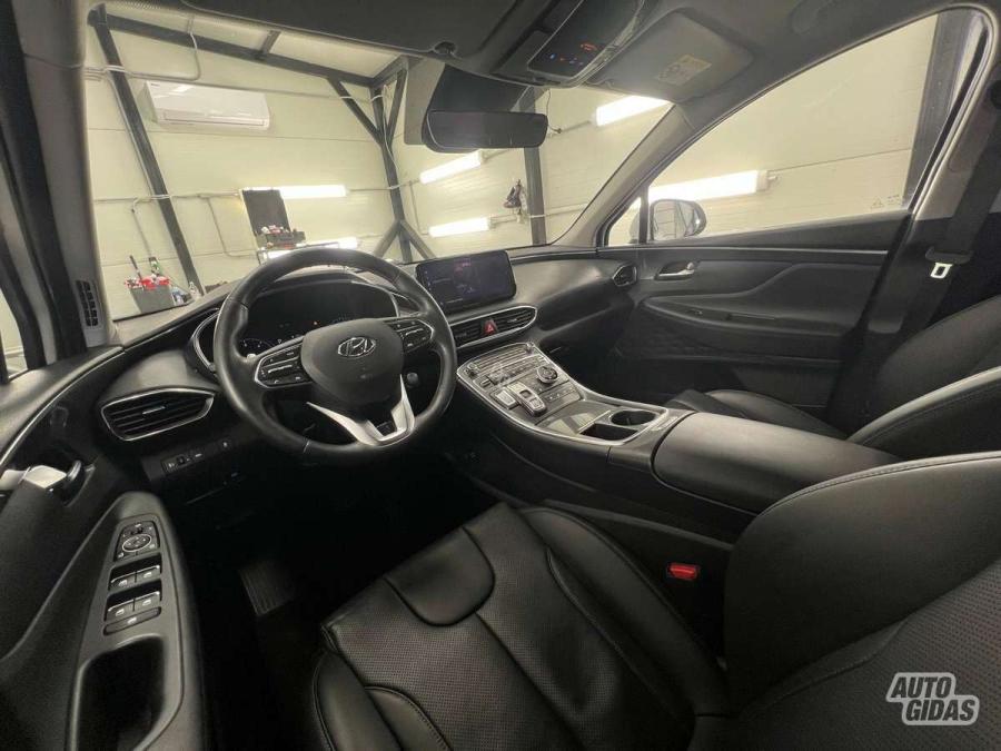 Белый Хендай Санта Фе 2021 в Аукштейи Русокай, объемом двигателя 2.20 л и пробегом 170 тыс. км за 20500 €, фото 16 на AUTOMOTO.COM.LV