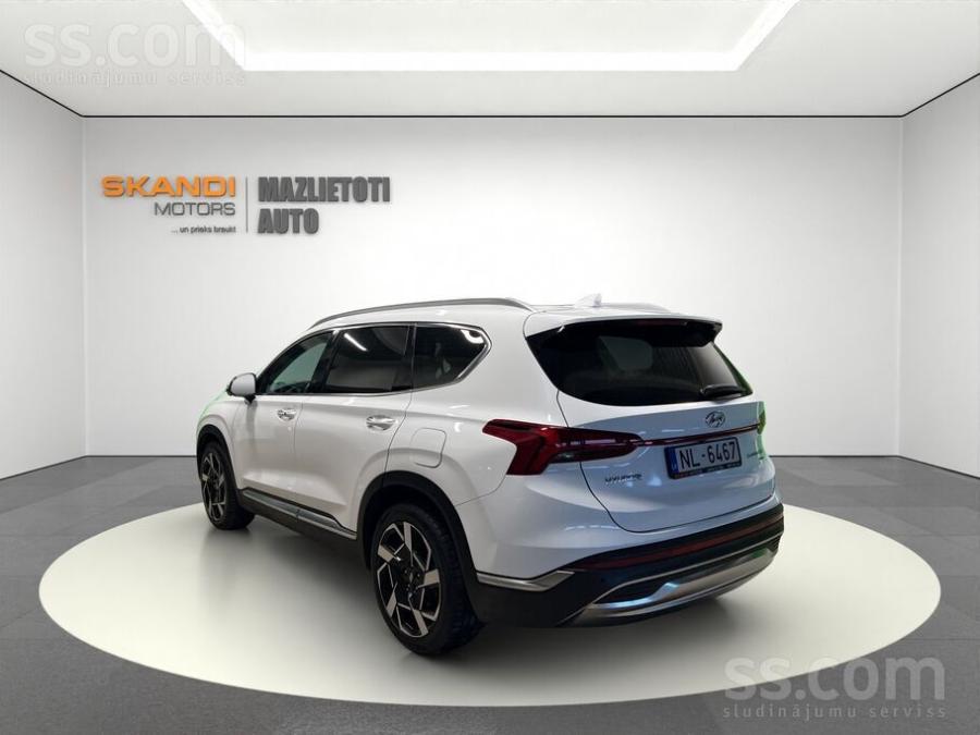 Balts Hyundai Santa Fe 2023 Rīga, ar dzinēja tilpumu 2.20 L un nobraukumu 81 tūkst. km par 30490 €, foto 5 vietnē AUTOMOTO.COM.LV