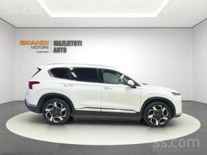 Balts Hyundai Santa Fe 2023 Rīga, ar dzinēja tilpumu 2.20 L un nobraukumu 81 tūkst. km par 30490 €, foto 8 vietnē AUTOMOTO.COM.LV
