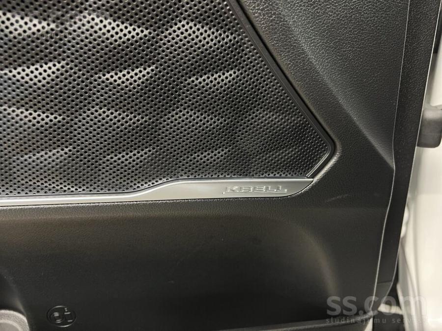 Balts Hyundai Santa Fe 2023 Rīga, ar dzinēja tilpumu 2.20 L un nobraukumu 81 tūkst. km par 30490 €, foto 18 vietnē AUTOMOTO.COM.LV