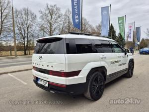 White Hyundai Santa Fe 2024 in Tartu, with an engine capacity of 1.60 L and mileage of 22 thousand km for 59990 €, photo 7 on AUTOMOTO.COM.LV