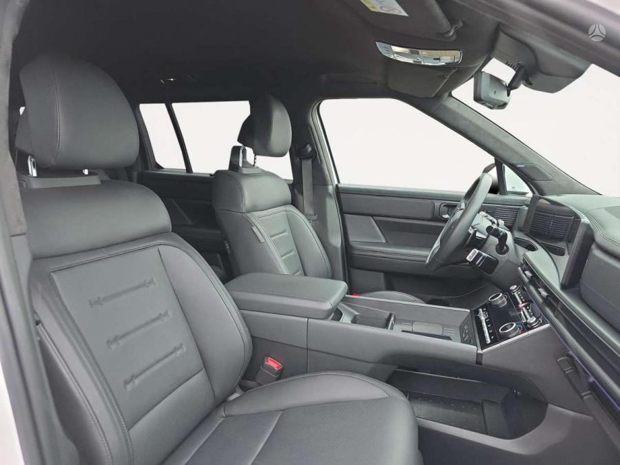 Balts Hyundai Santa Fe 2025 Viļņa, ar dzinēja tilpumu 0.00 L un nobraukumu 28 tūkst. km par 49900 €, foto 11 vietnē AUTOMOTO.COM.LV