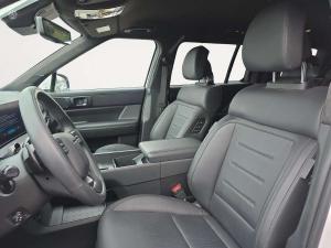 Balts Hyundai Santa Fe 2025 Viļņa, ar dzinēja tilpumu 0.00 L un nobraukumu 28 tūkst. km par 49900 €, foto 15 vietnē AUTOMOTO.COM.LV