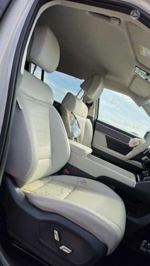 Balts Hyundai Santa Fe 2025 Panevēža, ar dzinēja tilpumu 1.60 L un nobraukumu 26 tūkst. km par 19900 €, foto 12 vietnē AUTOMOTO.COM.LV