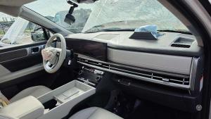 Balts Hyundai Santa Fe 2025 Panevēža, ar dzinēja tilpumu 1.60 L un nobraukumu 26 tūkst. km par 19900 €, foto 13 vietnē AUTOMOTO.COM.LV