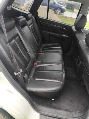 Balts Hyundai Santa Fe 2010 Šilutė, ar dzinēja tilpumu 2.20 L un nobraukumu 13 tūkst. km par 2450 €, foto 7 vietnē AUTOMOTO.COM.LV