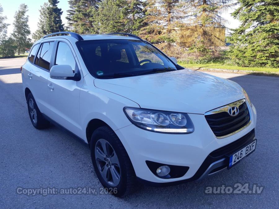 White Hyundai Santa Fe 2012 in Viljandi, with an engine capacity of 2.20 L and mileage of 280 thousand km for 5990 €, photo 6 on AUTOMOTO.COM.LV