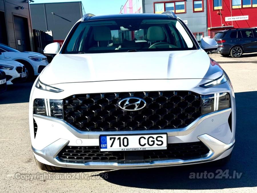 White Hyundai Santa Fe 2021 in Tallinn, with an engine capacity of 1.60 L and mileage of 28 thousand km for 34900 €, photo 2 on AUTOMOTO.COM.LV