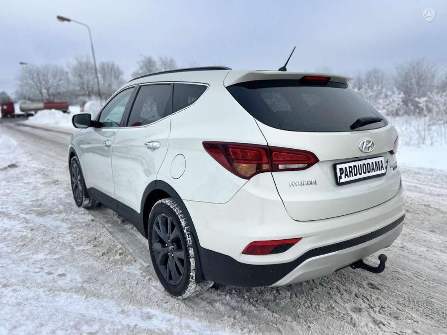 Dzeltens Hyundai Santa Fe 2016 Panevēža, ar dzinēja tilpumu 2.20 L un nobraukumu 157 tūkst. km par 11200 €, foto 7 vietnē AUTOMOTO.COM.LV