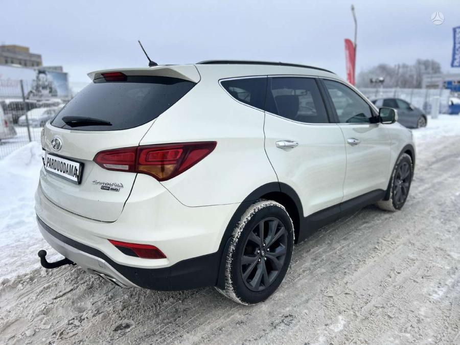 Dzeltens Hyundai Santa Fe 2016 Panevēža, ar dzinēja tilpumu 2.20 L un nobraukumu 157 tūkst. km par 11200 €, foto 9 vietnē AUTOMOTO.COM.LV