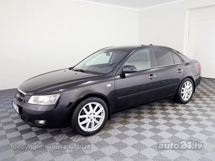 Melns Hyundai Sonata 2006 Tallina, ar dzinēja tilpumu 2.00 L un nobraukumu 417 tūkst. km par 999 €, foto 2 vietnē AUTOMOTO.COM.LV