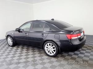 Melns Hyundai Sonata 2006 Tallina, ar dzinēja tilpumu 2.00 L un nobraukumu 417 tūkst. km par 999 €, foto 4 vietnē AUTOMOTO.COM.LV