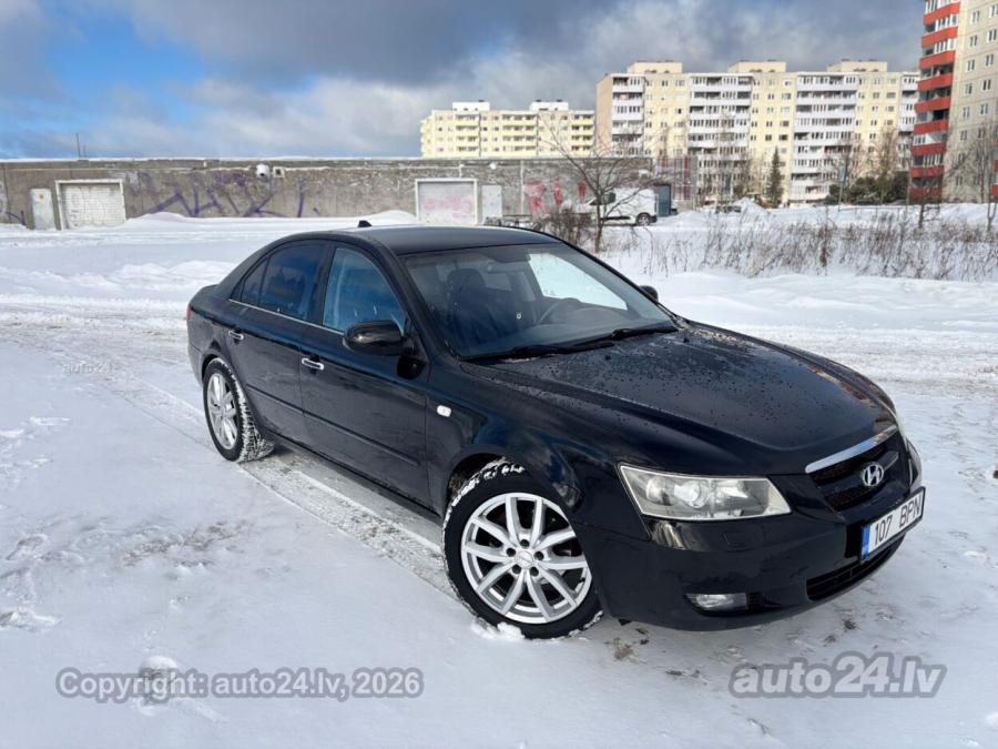 Melns Hyundai Sonata 2006 Tallina, ar dzinēja tilpumu 2.00 L un nobraukumu 417 tūkst. km par 1399 €, foto 3 vietnē AUTOMOTO.COM.LV