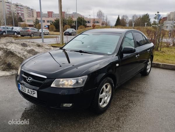 Black Hyundai Sonata 2006 in Tallinn, with an engine capacity of 2.40 L and mileage of 179 thousand km for 2199 €, photo 2 on AUTOMOTO.COM.LV
