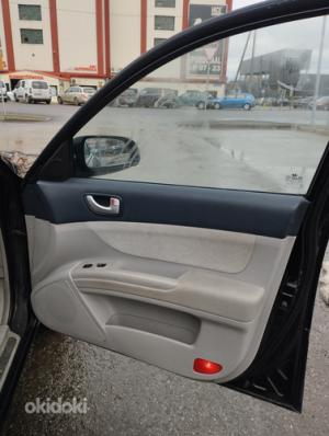 Melns Hyundai Sonata 2006 Tallina, ar dzinēja tilpumu 2.40 L un nobraukumu 179 tūkst. km par 2199 €, foto 7 vietnē AUTOMOTO.COM.LV