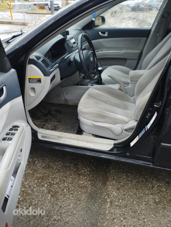 Black Hyundai Sonata 2006 in Tallinn, with an engine capacity of 2.40 L and mileage of 179 thousand km for 2199 €, photo 7 on AUTOMOTO.COM.LV