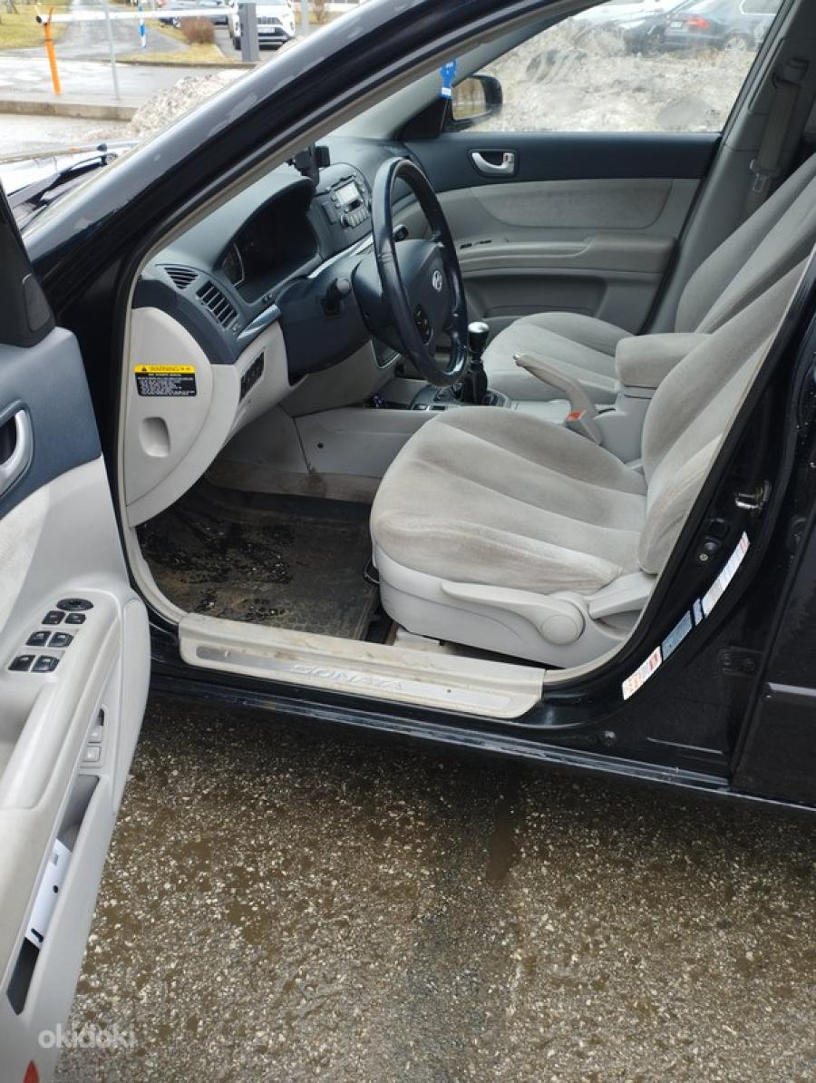 Melns Hyundai Sonata 2006 Tallina, ar dzinēja tilpumu 2.40 L un nobraukumu 179 tūkst. km par 2199 €, foto 17 vietnē AUTOMOTO.COM.LV