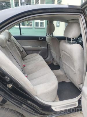 Black Hyundai Sonata 2006 in Riga, with an engine capacity of 2.40 L and mileage of 120 thousand km for 1800 €, photo 8 on AUTOMOTO.COM.LV