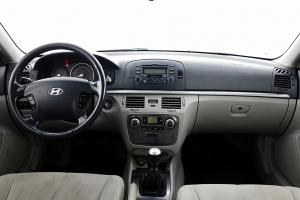 Melns Hyundai Sonata 2006 Tallina, ar dzinēja tilpumu 2.40 L un nobraukumu 187 tūkst. km par 1399 €, foto 13 vietnē AUTOMOTO.COM.LV
