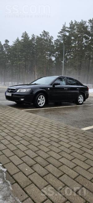 Melns Hyundai Sonata 2007 Talsi, ar dzinēja tilpumu 2.40 L un nobraukumu 184 tūkst. km par 2000 €, foto 2 vietnē AUTOMOTO.COM.LV