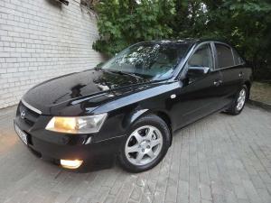 Black Hyundai Sonata 2007 in Vilnius, with an engine capacity of 1.99 L and mileage of 195 thousand km for 2500 €, photo 3 on AUTOMOTO.COM.LV