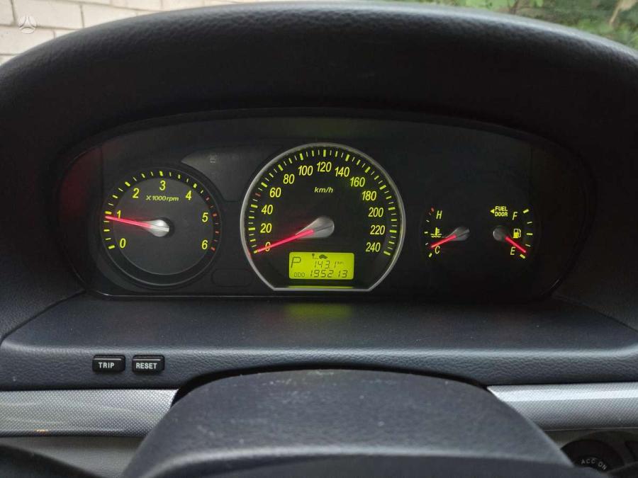 Black Hyundai Sonata 2007 in Vilnius, with an engine capacity of 1.99 L and mileage of 195 thousand km for 2500 €, photo 19 on AUTOMOTO.COM.LV