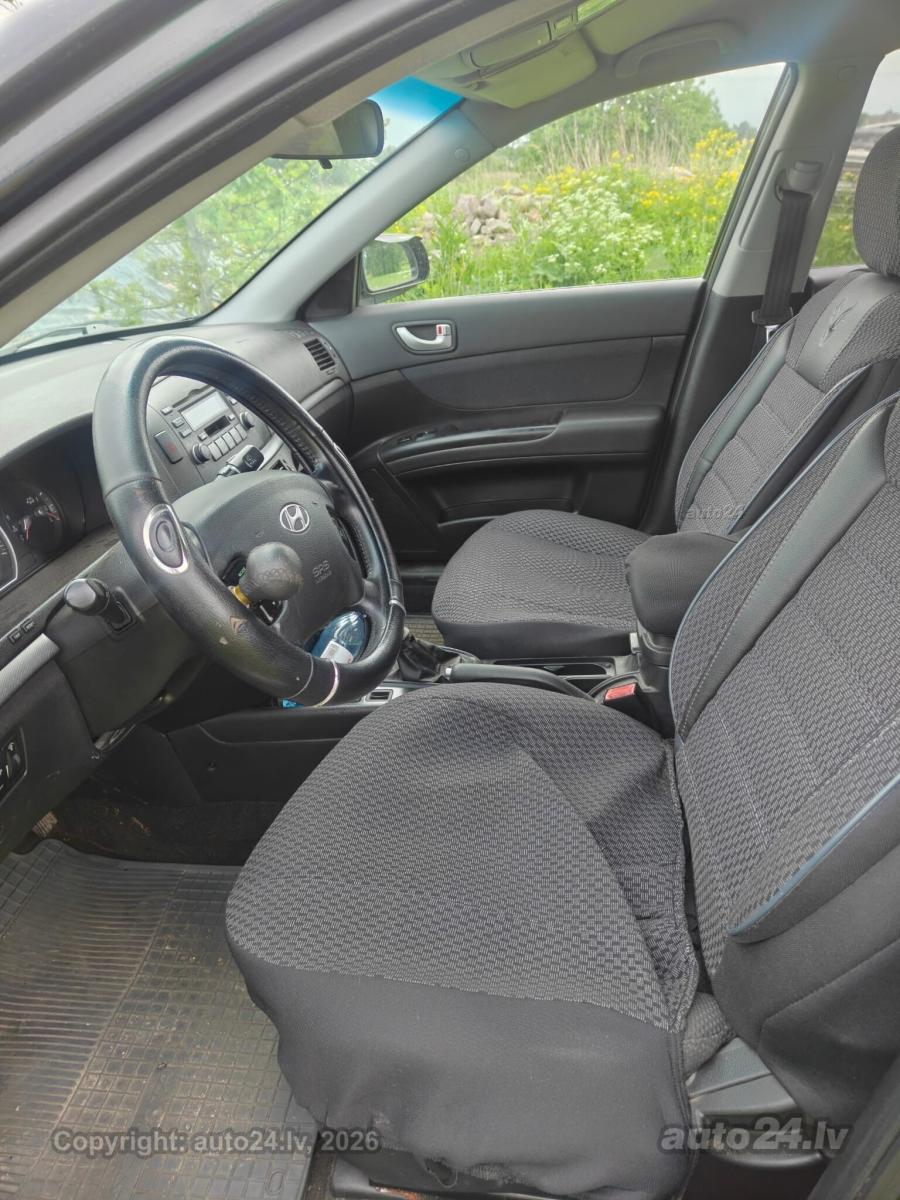 Black Hyundai Sonata 2007 in Kohtla-Jarve, with an engine capacity of 2.00 L and mileage of 180 thousand km for 2600 €, photo 6 on AUTOMOTO.COM.LV