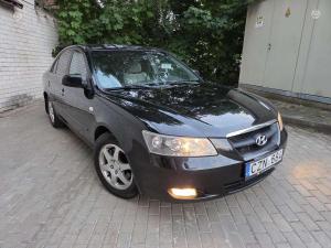Black Hyundai Sonata 2007 in Vilnius, with an engine capacity of 1.99 L and mileage of 195 thousand km for 2400 €, photo 3 on AUTOMOTO.COM.LV