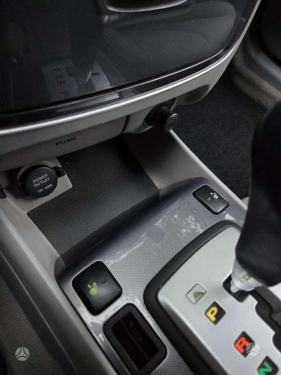 Black Hyundai Sonata 2007 in Vilnius, with an engine capacity of 1.99 L and mileage of 195 thousand km for 2400 €, photo 20 on AUTOMOTO.COM.LV