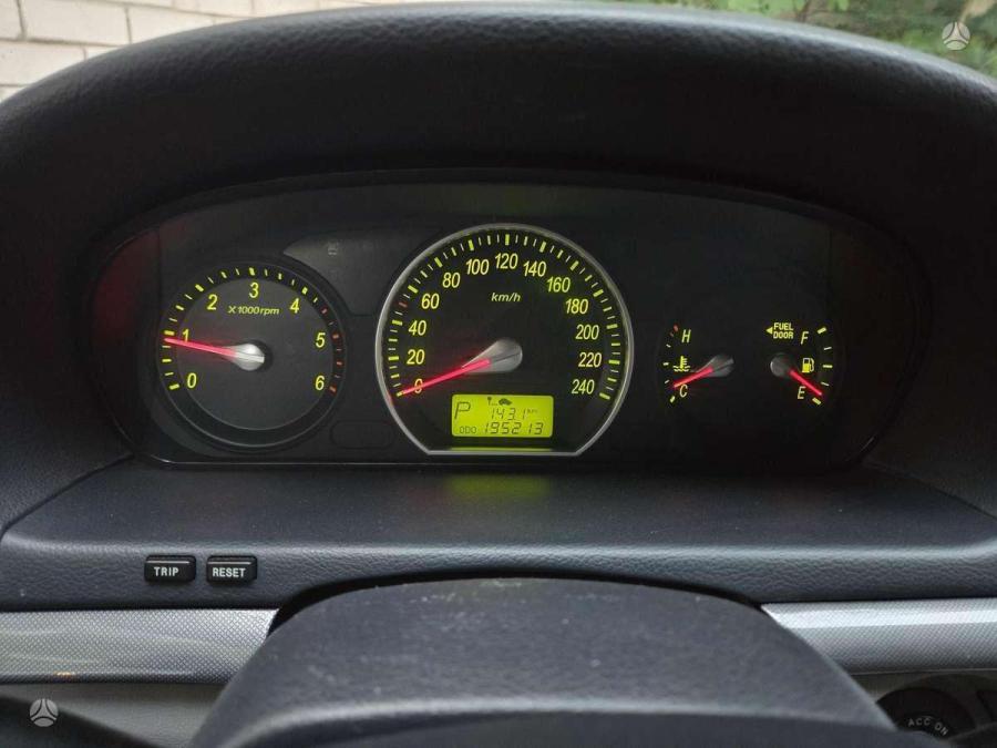 Black Hyundai Sonata 2007 in Vilnius, with an engine capacity of 1.99 L and mileage of 195 thousand km for 2400 €, photo 21 on AUTOMOTO.COM.LV