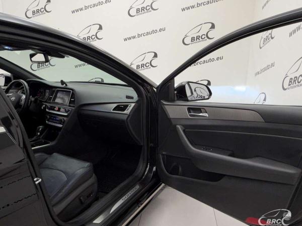 Black Hyundai Sonata 2019 in Vilnius, with an engine capacity of 2.00 L and mileage of 189 thousand km for 12900 €, photo 10 on AUTOMOTO.COM.LV