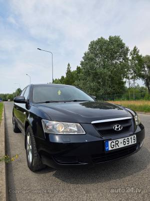 Blue Hyundai Sonata 2007 in Riga, with an engine capacity of 2.00 L and mileage of 77 thousand km for 3400 €, photo  on AUTOMOTO.COM.LV