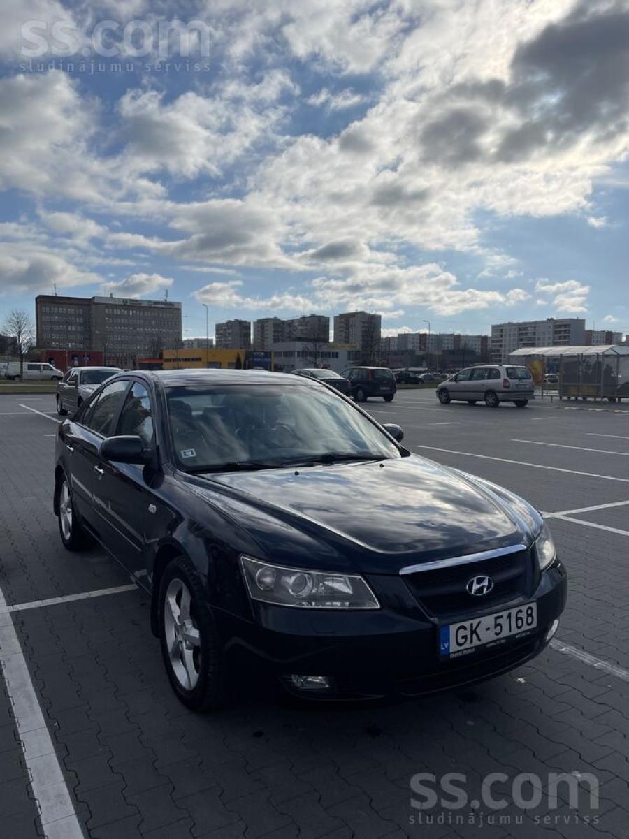 Zils Hyundai Sonata 2007 Rīga, ar dzinēja tilpumu 3.30 L un nobraukumu 246 tūkst. km par 3000 €, foto 3 vietnē AUTOMOTO.COM.LV