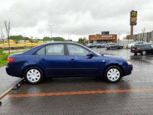 Zils Hyundai Sonata 2008 Viļņa, ar dzinēja tilpumu 2.00 L un nobraukumu 145 tūkst. km par 3500 €, foto 3 vietnē AUTOMOTO.COM.LV