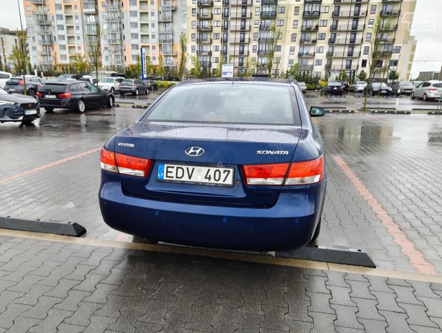 Zils Hyundai Sonata 2008 Viļņa, ar dzinēja tilpumu 2.00 L un nobraukumu 145 tūkst. km par 3500 €, foto 4 vietnē AUTOMOTO.COM.LV