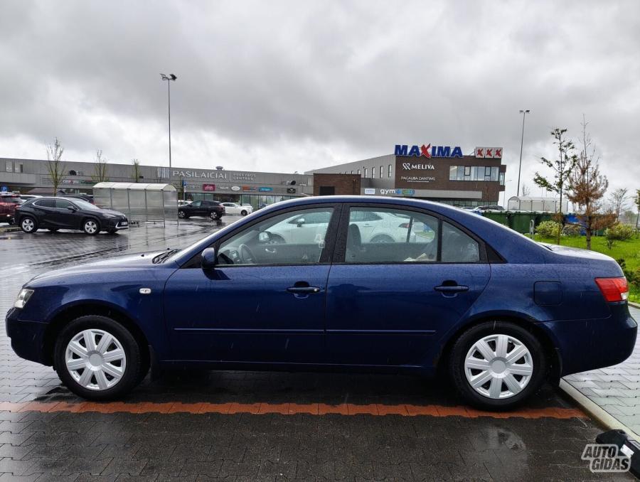 Zils Hyundai Sonata 2008 Viļņa, ar dzinēja tilpumu 2.00 L un nobraukumu 145 tūkst. km par 3500 €, foto 5 vietnē AUTOMOTO.COM.LV