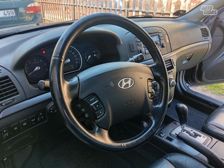 Zils Hyundai Sonata 2008 Viļņa, ar dzinēja tilpumu 2.00 L un nobraukumu 234 tūkst. km par 1900 €, foto 19 vietnē AUTOMOTO.COM.LV