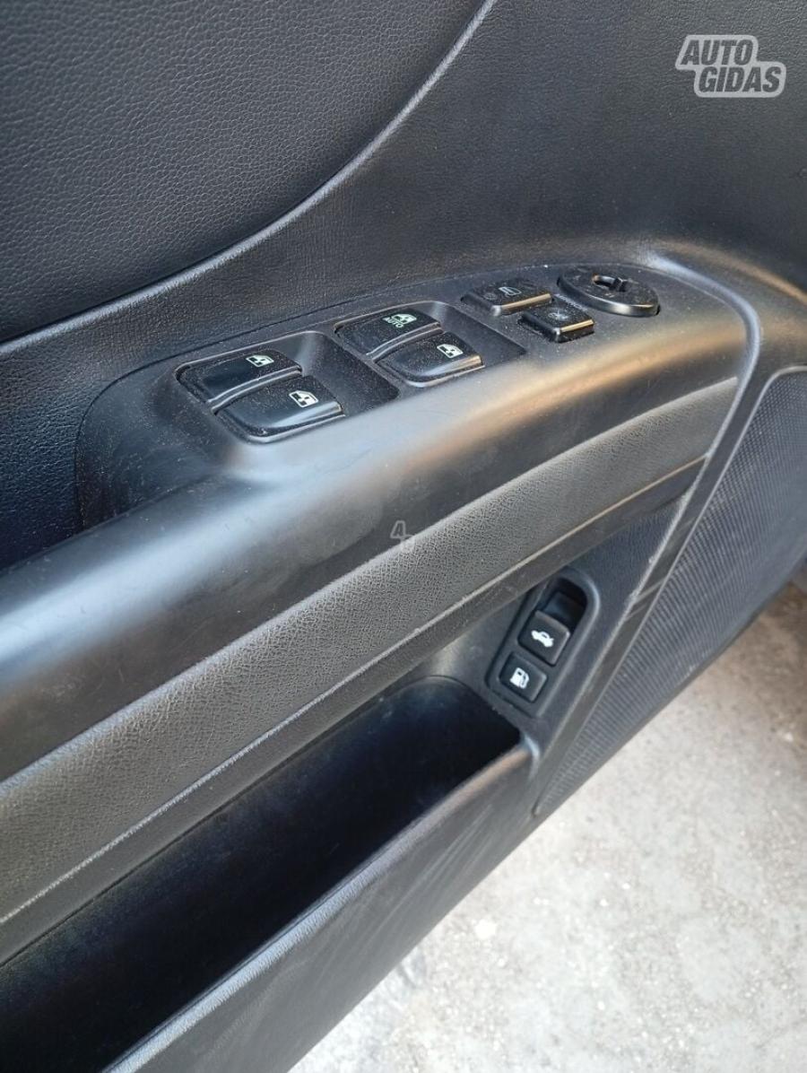 Zils Hyundai Sonata 2008 Viļņa, ar dzinēja tilpumu 2.00 L un nobraukumu 234 tūkst. km par 1900 €, foto 28 vietnē AUTOMOTO.COM.LV