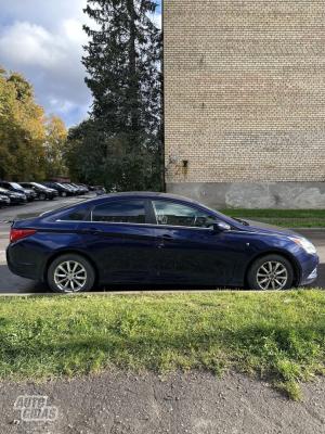 Zils Hyundai Sonata 2011 Kauņa, ar dzinēja tilpumu 2.40 L un nobraukumu 172 tūkst. km par 2200 €, foto 8 vietnē AUTOMOTO.COM.LV