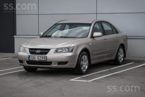 Brown Hyundai Sonata 2007 in Riga, with an engine capacity of 2.40 L and mileage of 101 thousand km for 1450 €, photo  on AUTOMOTO.COM.LV