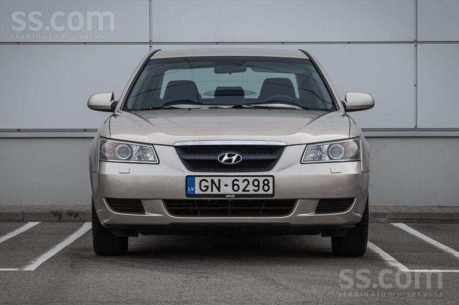 Brūns Hyundai Sonata 2007 Rīga, ar dzinēja tilpumu 2.40 L un nobraukumu 101 tūkst. km par 1450 €, foto 3 vietnē AUTOMOTO.COM.LV