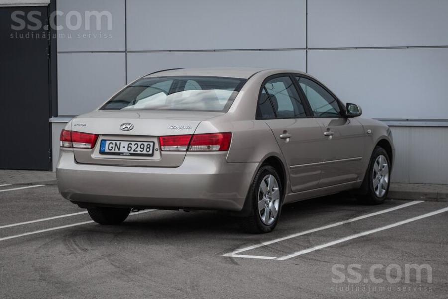 Brūns Hyundai Sonata 2007 Rīga, ar dzinēja tilpumu 2.40 L un nobraukumu 101 tūkst. km par 1450 €, foto 5 vietnē AUTOMOTO.COM.LV
