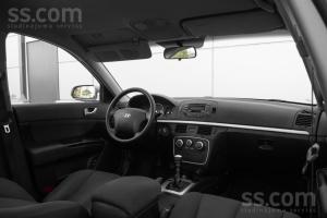 Brūns Hyundai Sonata 2007 Rīga, ar dzinēja tilpumu 2.40 L un nobraukumu 101 tūkst. km par 1450 €, foto 15 vietnē AUTOMOTO.COM.LV