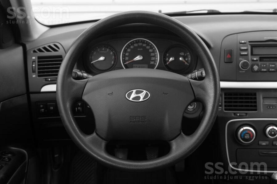 Brūns Hyundai Sonata 2007 Rīga, ar dzinēja tilpumu 2.40 L un nobraukumu 101 tūkst. km par 1450 €, foto 17 vietnē AUTOMOTO.COM.LV