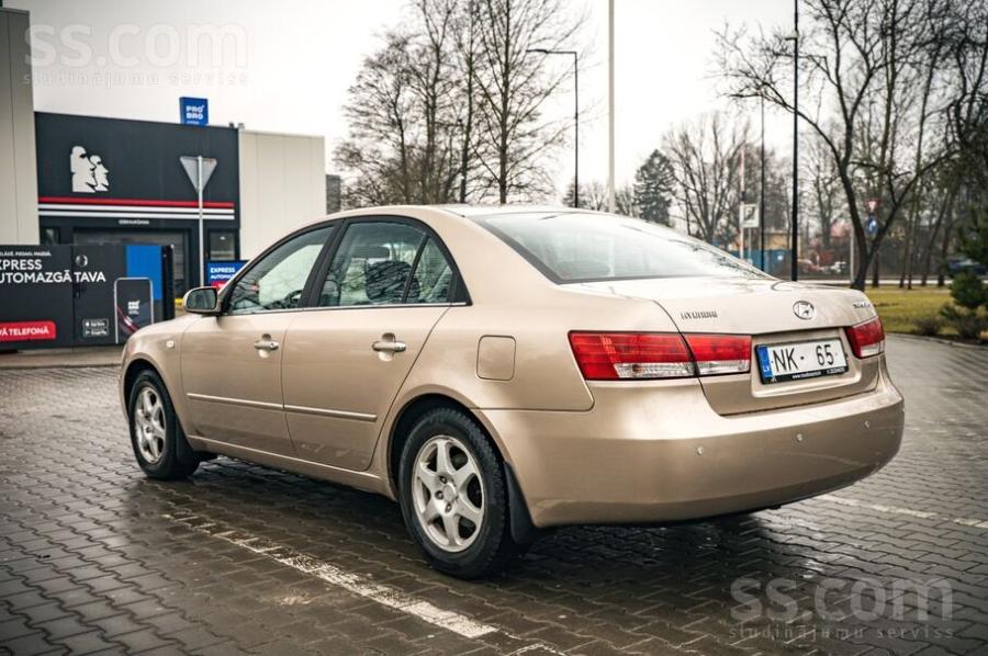 Brūns Hyundai Sonata 2008 Rīga, ar dzinēja tilpumu 2.40 L un nobraukumu 0 tūkst. km par 2590 €, foto 7 vietnē AUTOMOTO.COM.LV